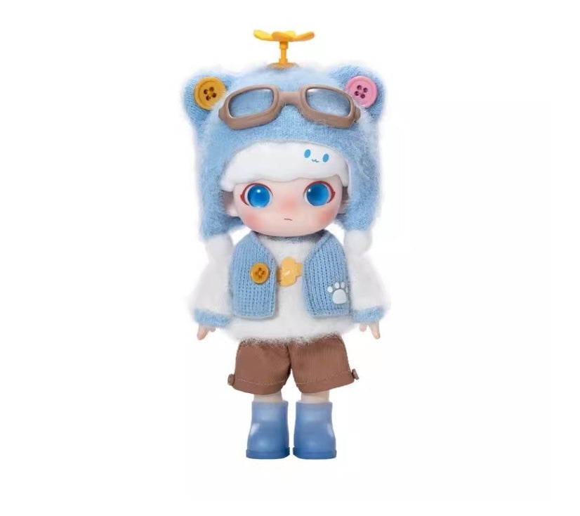 Dimoo Pilot Bear Action Figure – WHOOPEA